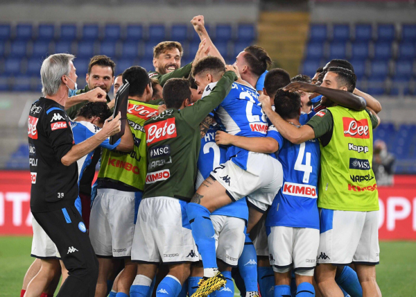 Nos pênaltis, Napoli é campeão da Copa da Itália