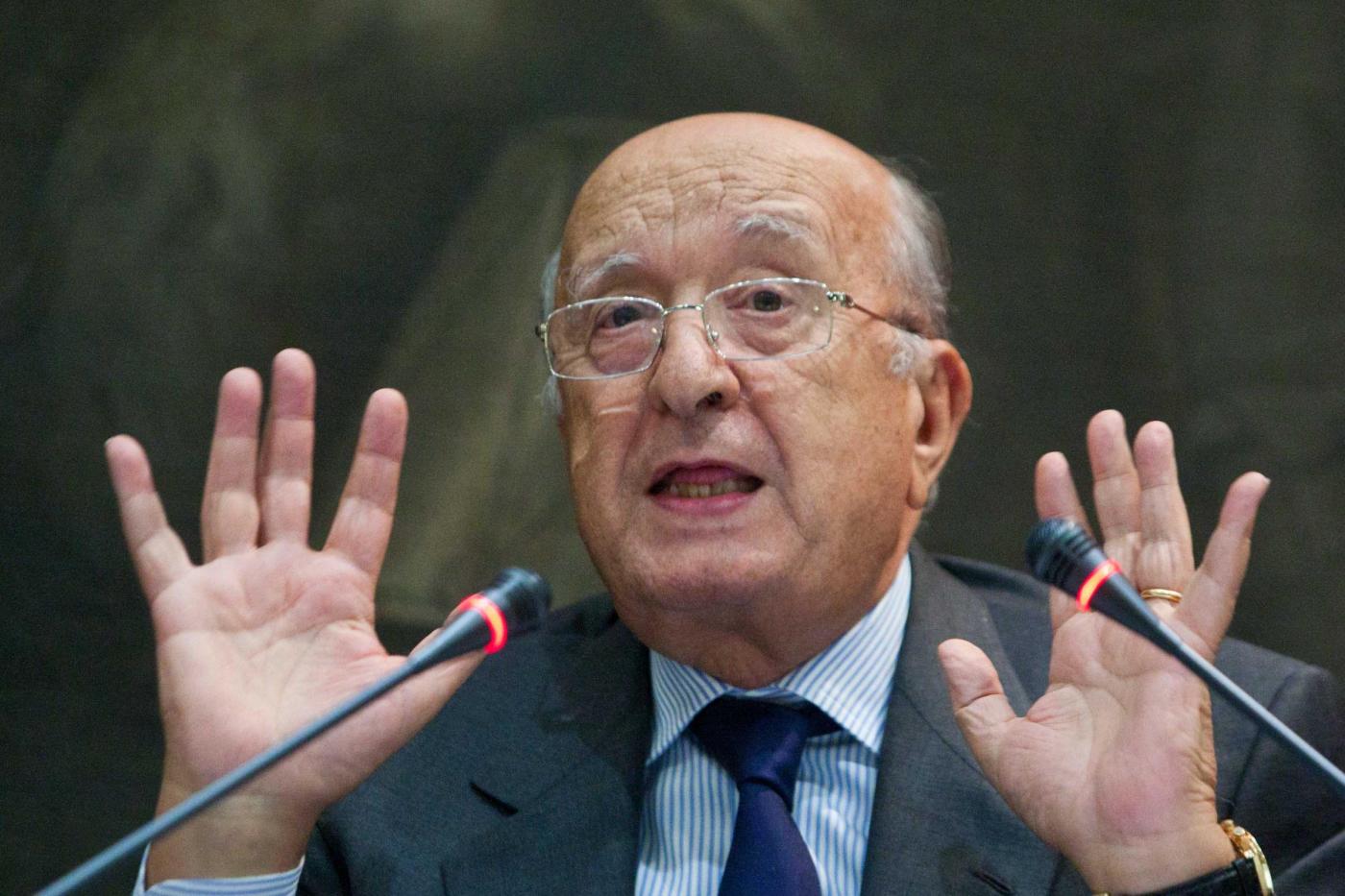 Morre ex-premiê da Itália Ciriaco De Mita