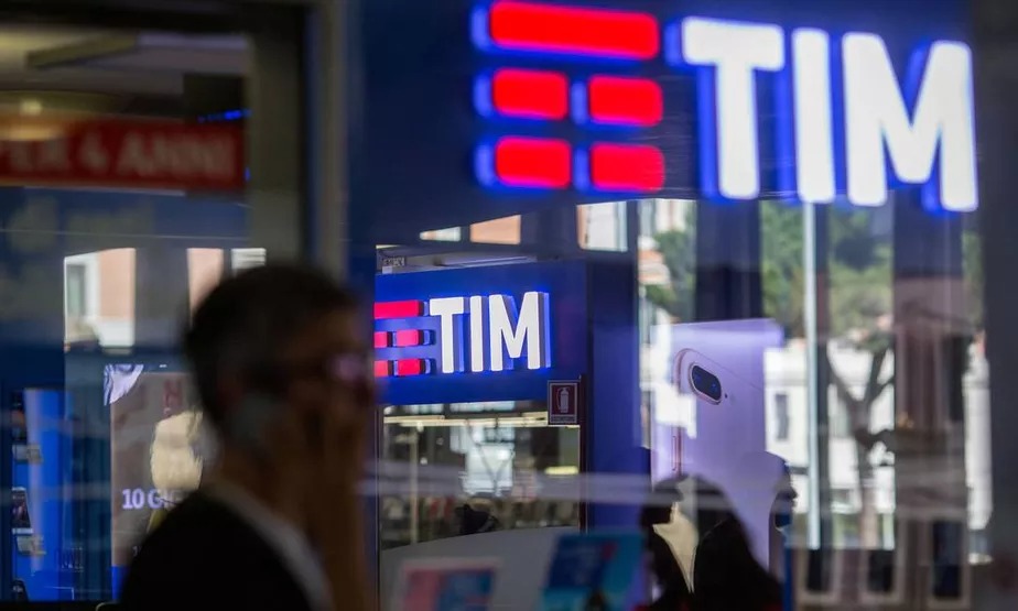 Grupo TIM abre negociação com KKR para a venda de operação de rede fixa ...