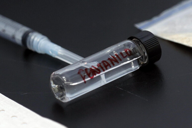 Polícia italiana detecta pela 1ª vez mistura de fentanil com heroína